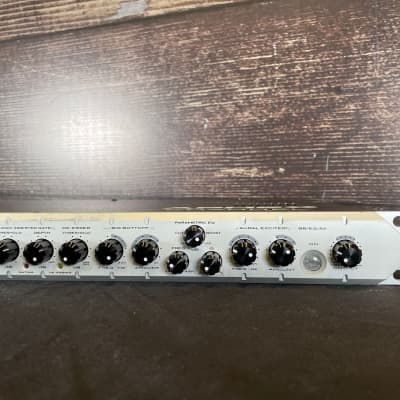 APHEX CHANNEL TUBE PREAMP AND COMPRESSOR Compressor | Reverb