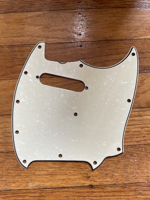 Fender Musicmaster pickguard 1973 | Reverb