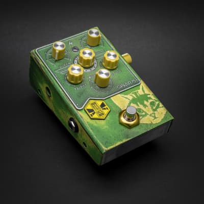 Beetronics Swarm Fuzz Harmonizer - Custom Shop 2672 | Reverb