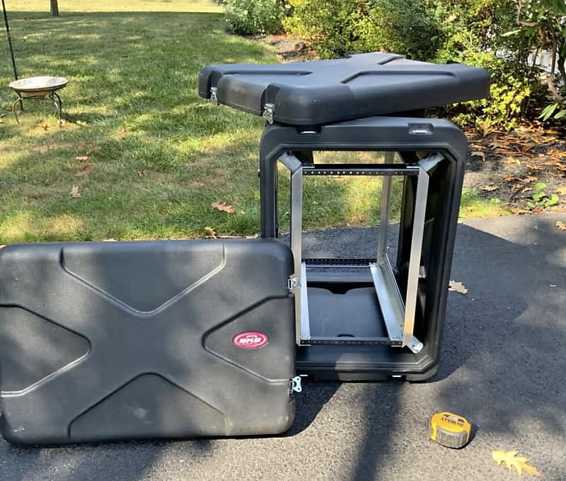 SKB 20 in. Deep 6U Roto Shock Rack 2020 - Black | Reverb