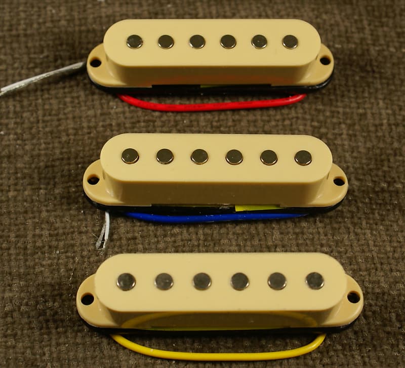 Set of 3 Strat style Single Coil Pickup ,with cream cover | Reverb