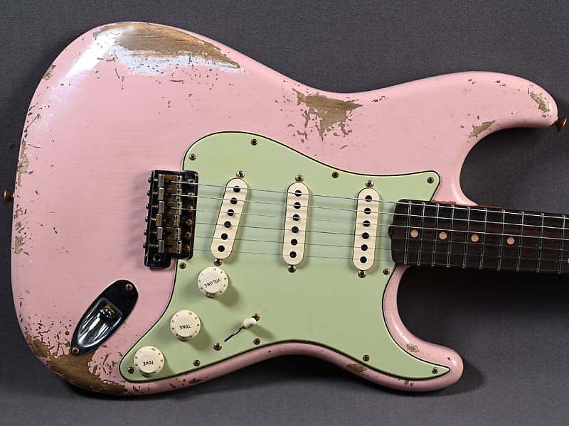 Fender Custom Shop Stratocaster 1962 Heavy Relic Shell Pink | Reverb