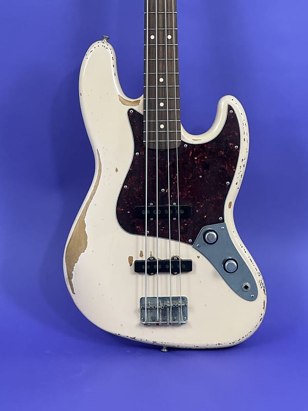 Fender Flea Jazz Bass Signature Model 2000’s - Shell pink | Reverb UK
