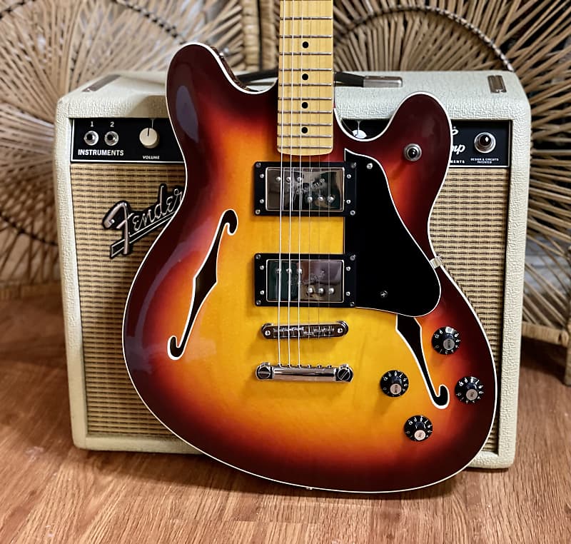 Fender Modern Player Starcaster with Hard Case, Sunburst | Reverb