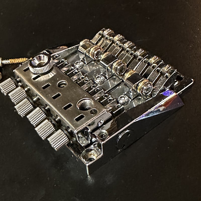 Washburn Wonder Bar Tremolo locking bridge Electric guitar | Reverb