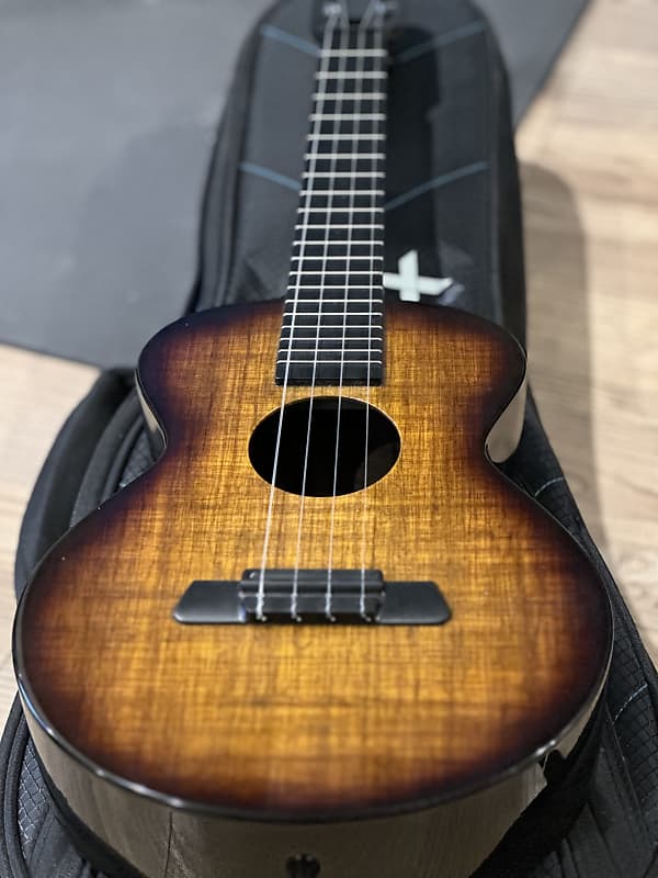 Blackbird Farallon Ekoa Tenor Ukulele Sunburst Glossy Finish | Reverb