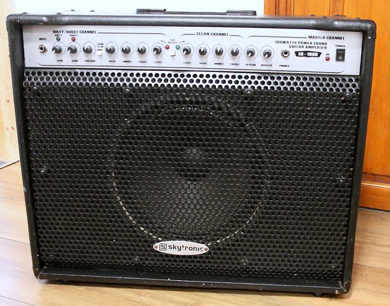 Skytronic LG-100 100W triple channel combo | Reverb