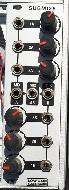 Low-Gain Electronics SubMix6 2010 - Silver | Reverb