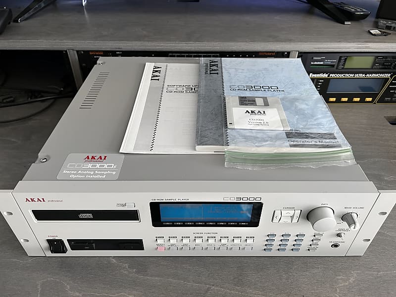 Akai CD3000-S CD-ROM / MIDI Stereo Sampler and Player | Reverb