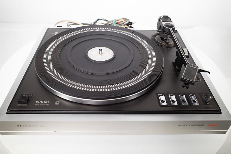 Philips Electronic 222 1976 - 1978 - Silver Matte Turntable | Reverb