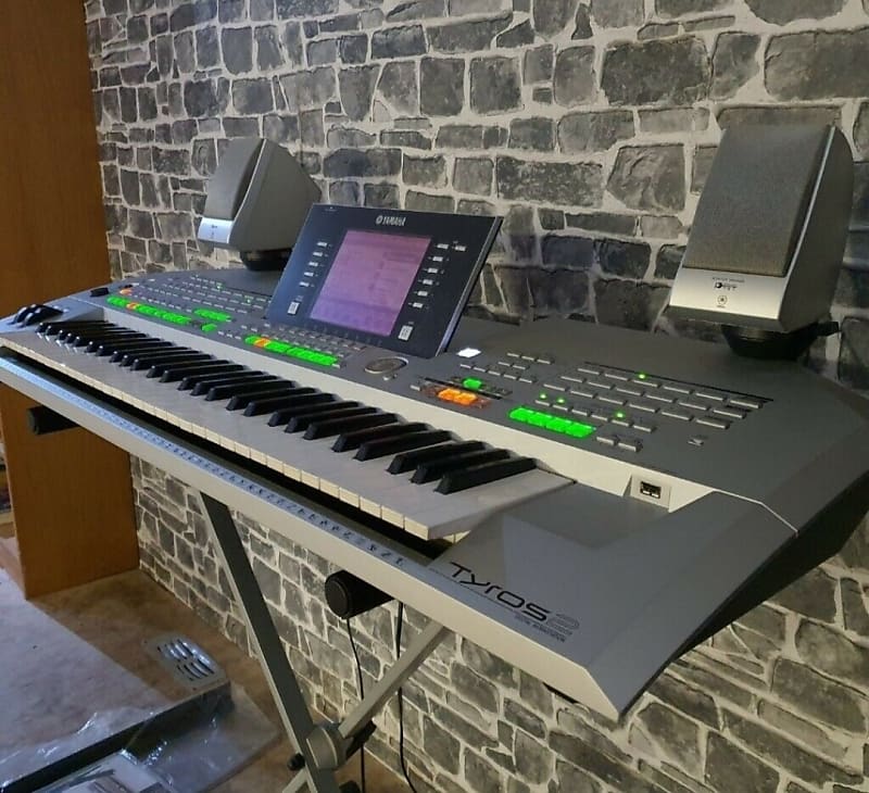 Yamaha Tyros 2 Electronic Arranger Keyboard | Reverb