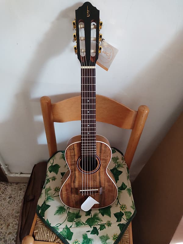APC Guitalele LG ( Luthier Gold ) G MV | Reverb