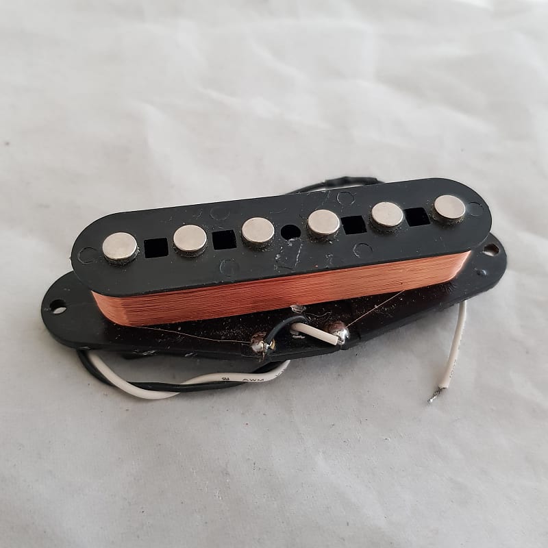 Fender M ID Dle Single Coil Standard Series | Reverb