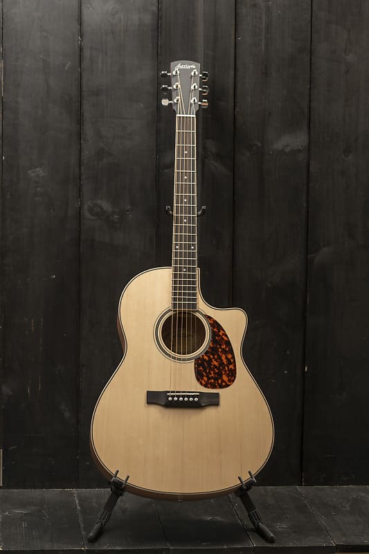 Larrivee LV-03 2022 | Reverb