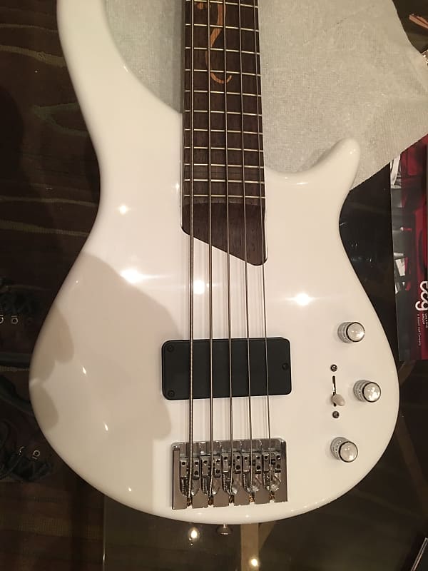 Warmoth Gecko 5 String Bass White | Reverb UK