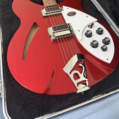 Rickenbacker 2002 330 | Reverb