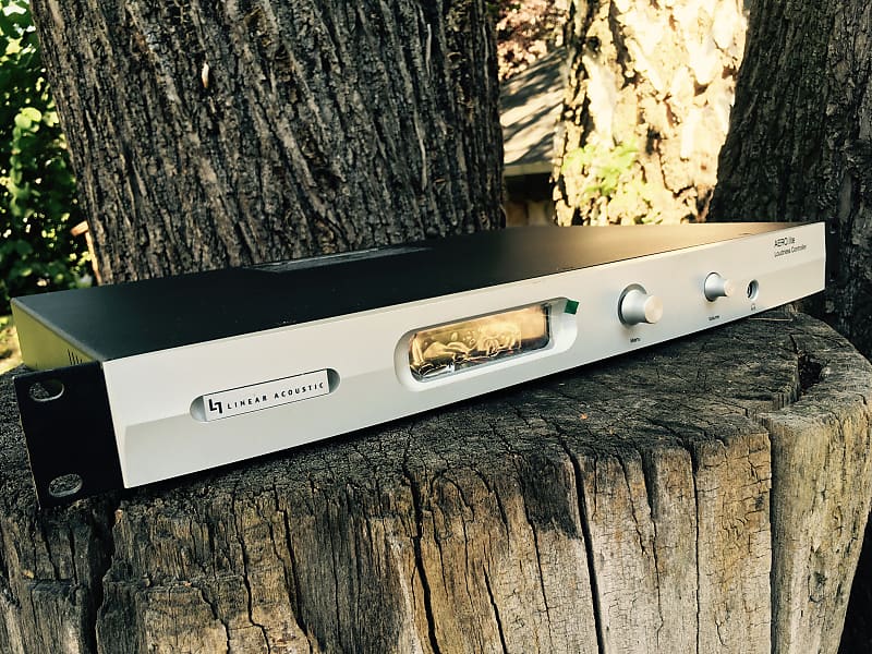 Linear Acoustic AERO lite - Loudness Controller silver | Reverb