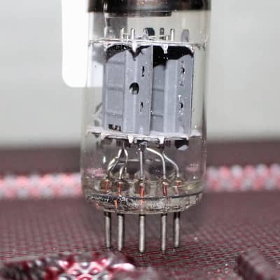 AMPEREX ECC83 HOLLAND 12AX7 BUGLE BOY ERA HALO | Reverb Australia