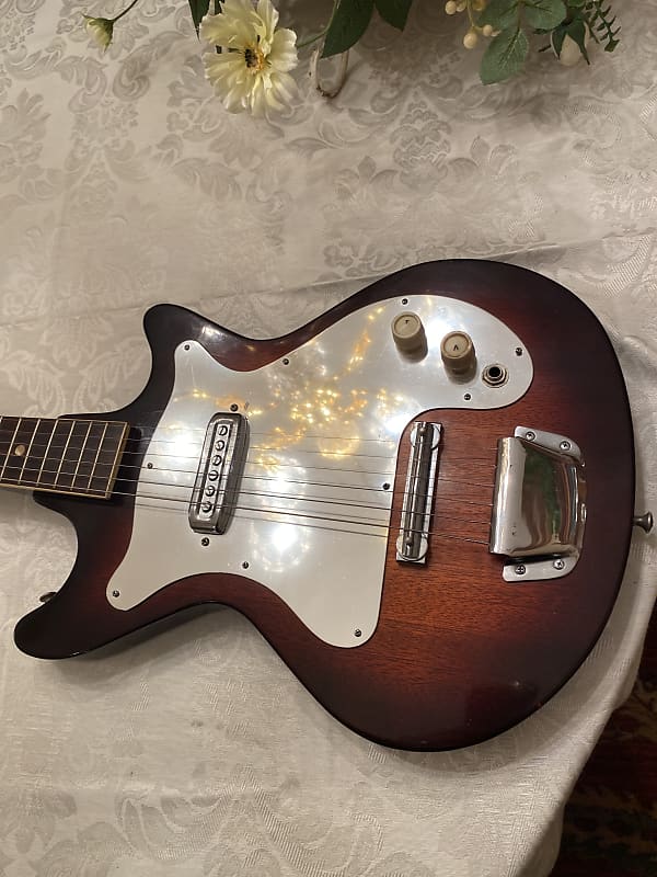 Teisco 1960s Electric Guitar Mirror Pickguard, Live Video | Reverb