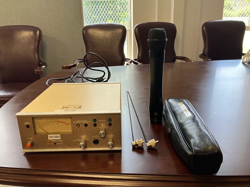 Cetec Vega R42A Pro Plus VHF Handheld Wireless System 1980's | Reverb