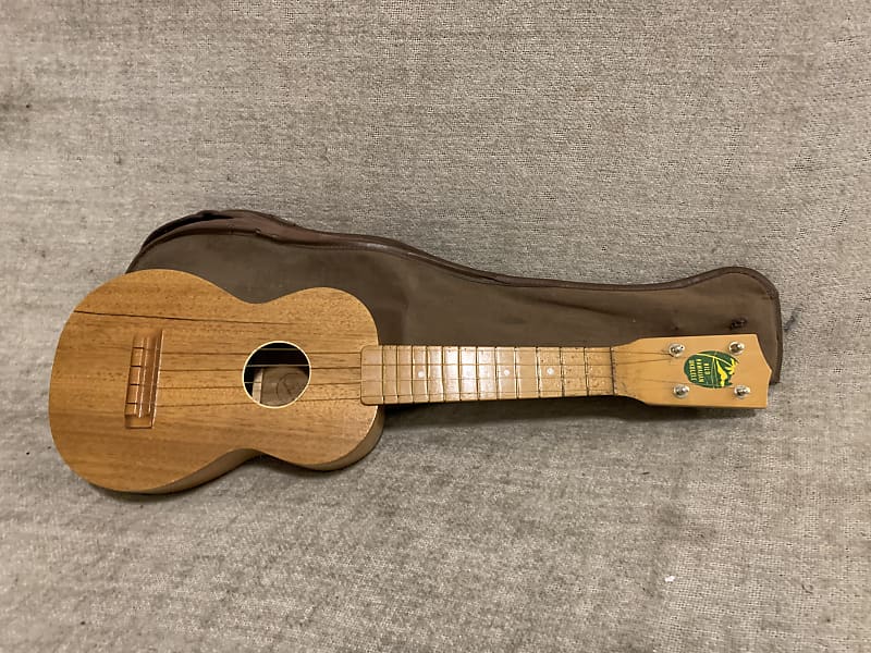 Vintage 1960’s Hilo Hawaiian Ukelele Natural Finish | Reverb Canada