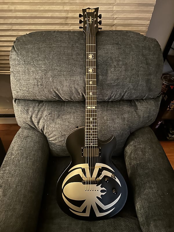 ESP Kelly Hayes Signature Eclipse | Reverb