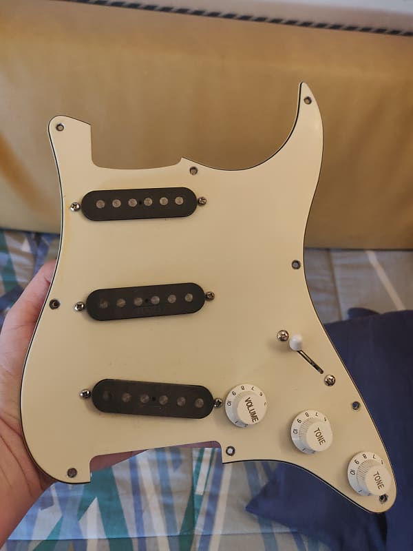 MAMA Stratocaster pickup with pickguard | Reverb Australia