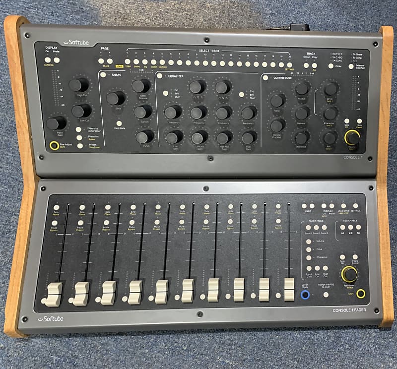 Softube Console 1 Mk Ii And Fader With Wood Rack Stand Reverb