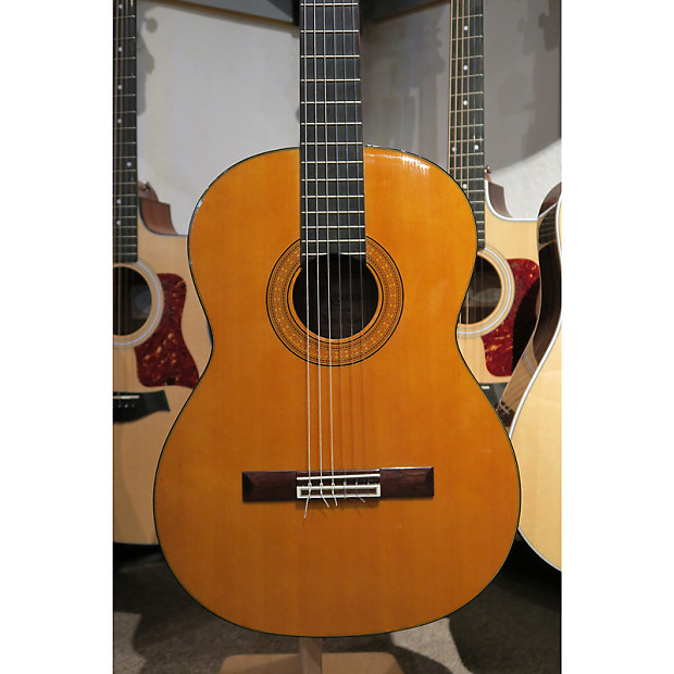 Alvarez 5002 Classical Acoustic Guitar w/ Case (Pre-Owned) | Reverb