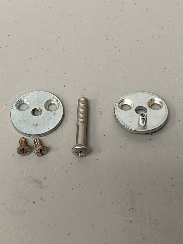 Fender Stratocaster Neck Micro-Tilt Plate Set & Bolt | Reverb UK