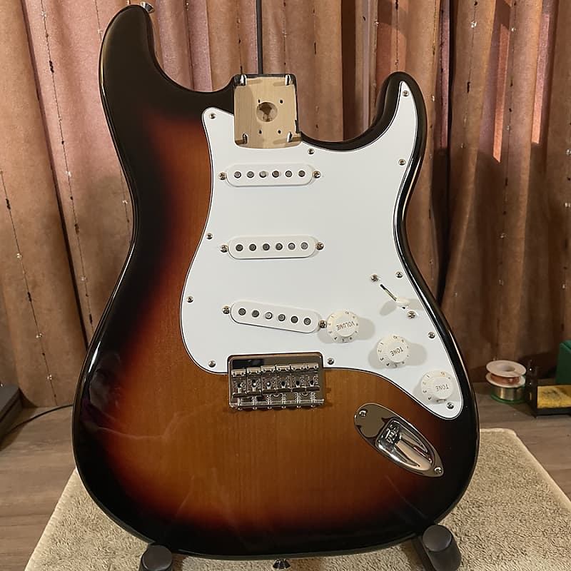 Fender Hardtail Strat Loaded Body CS 54's Blender | Reverb