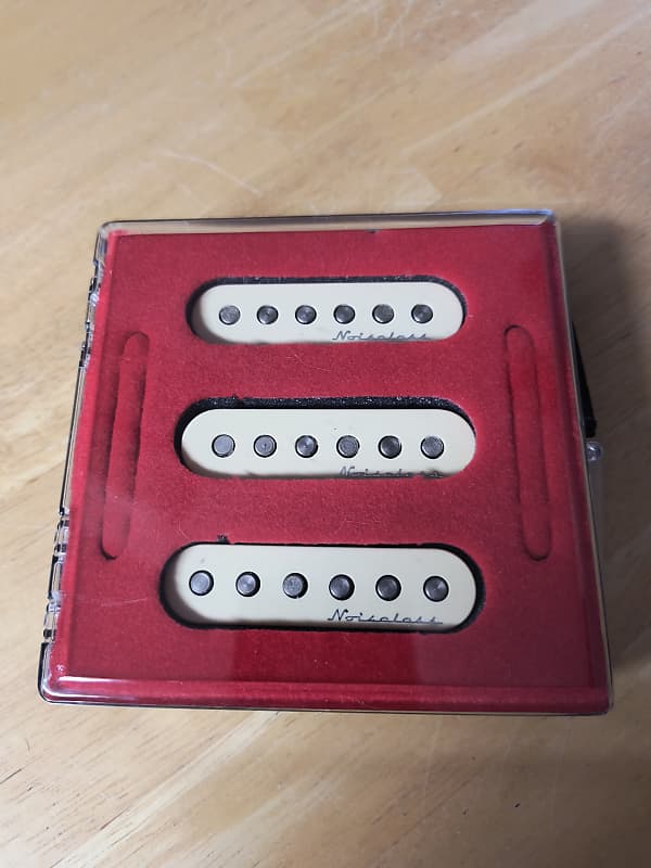 Fender Noiseless Strat Pickups 2022 | Reverb