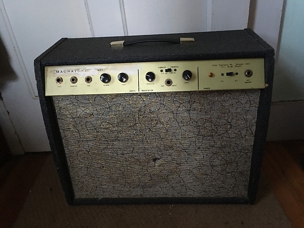 Vintage 1962-64 Magnatone Model 421 Tube Guitar Amplifier | Reverb