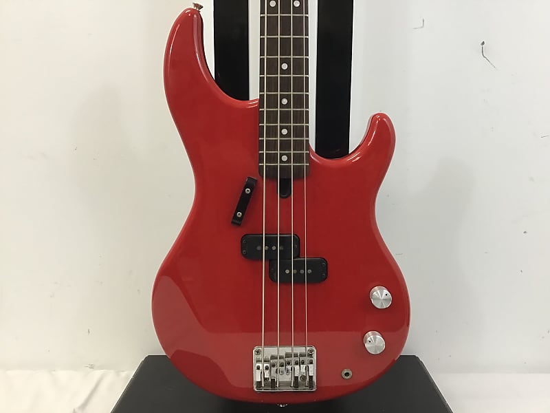 Yamaha BB300 4 string bass guitar | Reverb