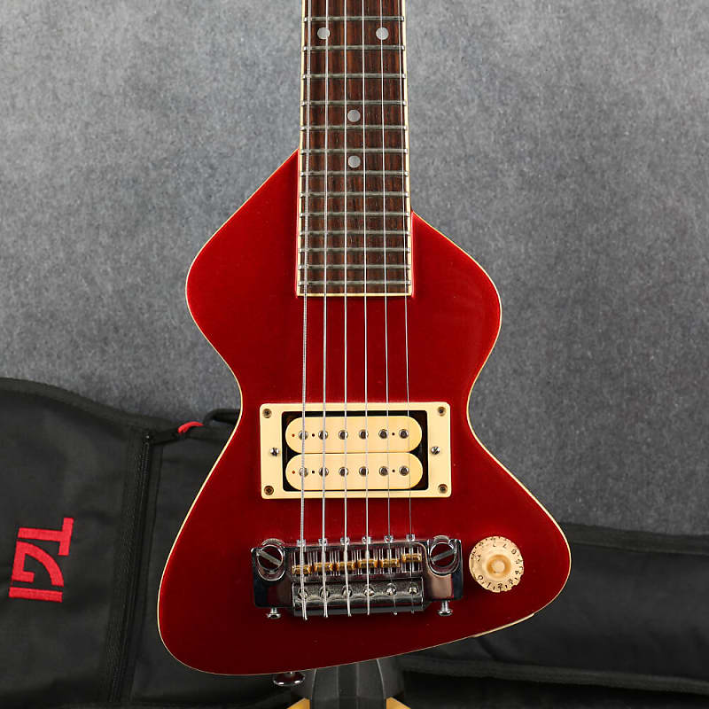 Erlewine Chiquita Travel Guitar - Red - Gig Bag - 2nd Hand | Reverb