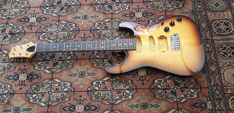 WARMOTH PROJECT Carved Top Soloist - Burst | Reverb Deutschland