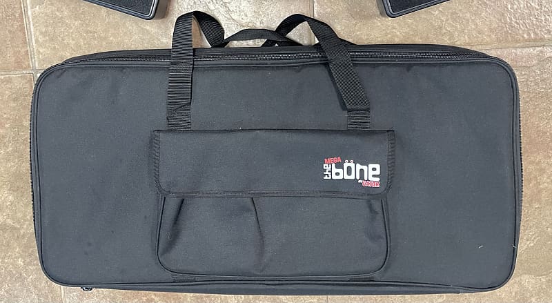 New Open Box Gator G-MEGA BONE PEDALBOARD - Black | Reverb