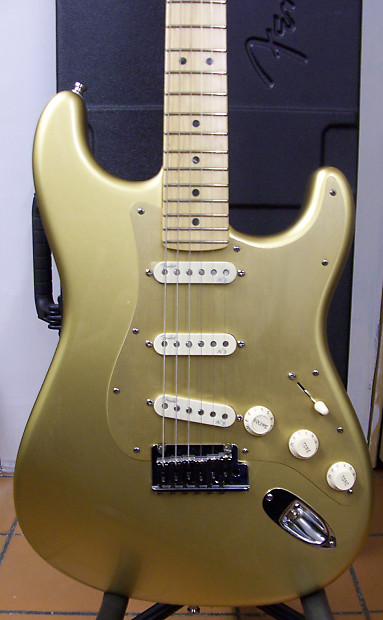 Fender FSR American Deluxe Stratocaster 2012 Aztec Gold | Reverb