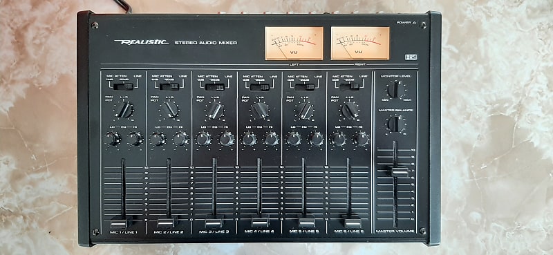 Realistic Stereo Audio 6 Channel Mixer Model 32-1210 | Reverb