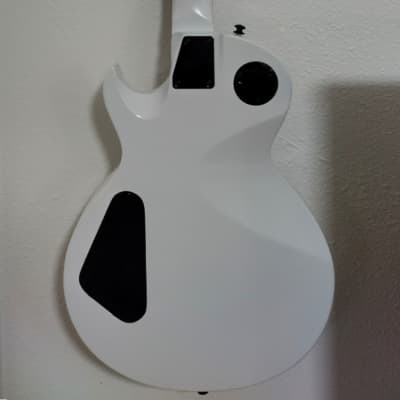 ESP LTD EC-100 | Reverb