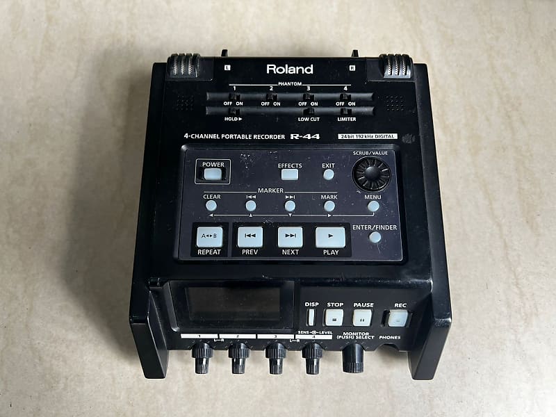 Roland R44 Black | Reverb