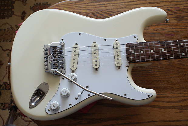 Fender Contemporary Squier W/Fender System One Tremolo 1987 | Reverb