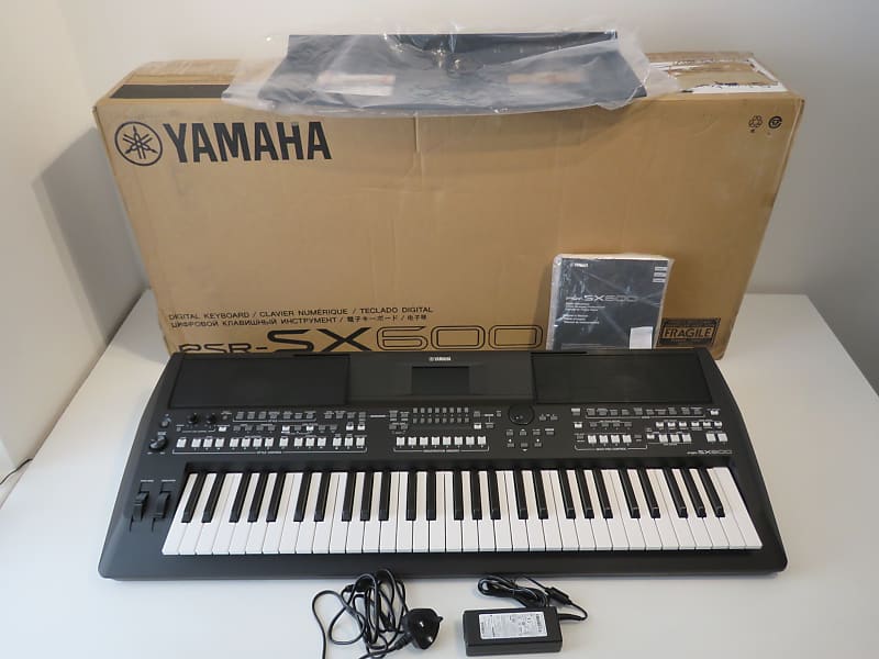 Yamaha PSR-SX600 61 Key Digital Workstation Keyboard – Mint & | Reverb
