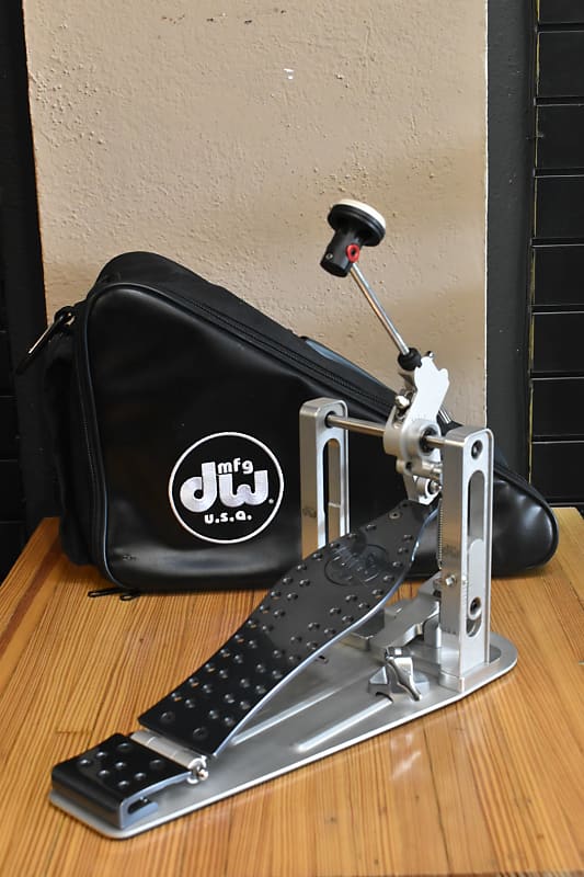 Lightly Used DW Machined Direct Drive Single Bass Drum Pedal | Reverb