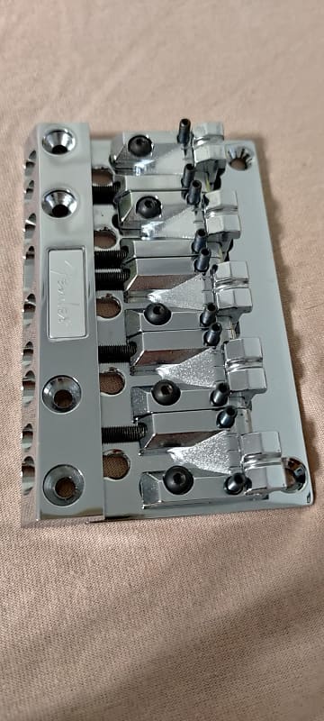 Gotoh Fender Roscoe Beck V bridge ( Gotoh 206 ) | Reverb