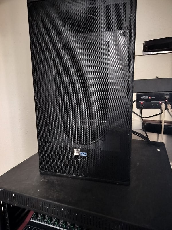 1 pair (2) Meyer Sound Ultra x42 2019 - black | Reverb