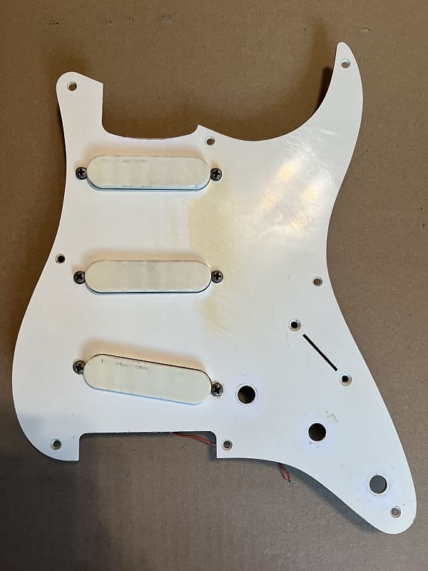 Fender/ Lace Sensor Lace Sensor Gold 90’s - White | Reverb