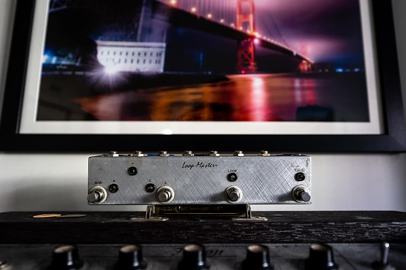 Loop Master ABC Box with 1 True Bypass Loop and Tuner Out | Reverb