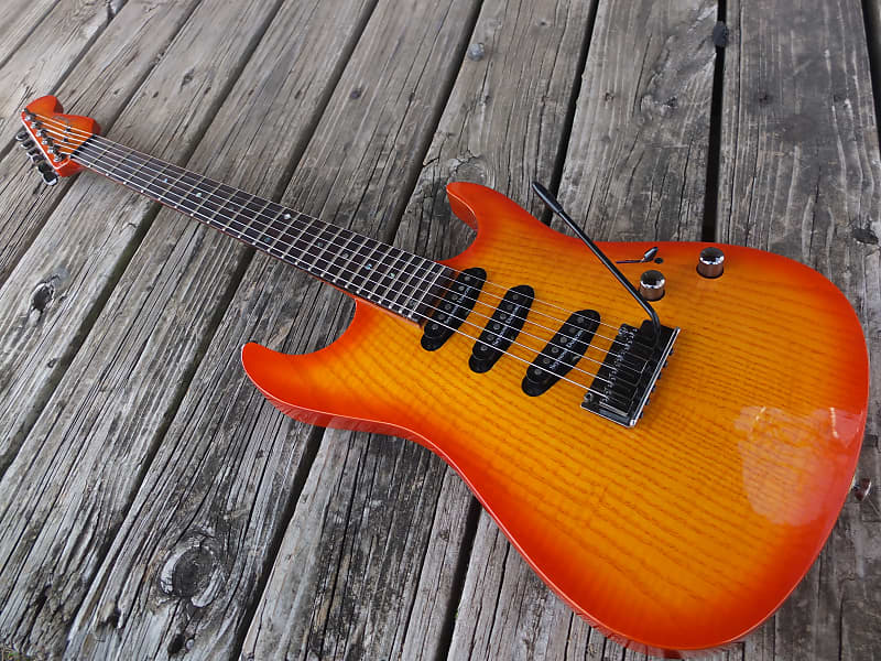 Fender Showmaster Stratocaster 2004 - Sienna Burst | Reverb