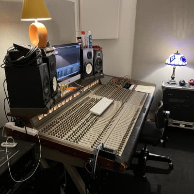 TASCAM M-600: 32 mic preamps, 16 buss, 66 mixdown inputs with | Reverb